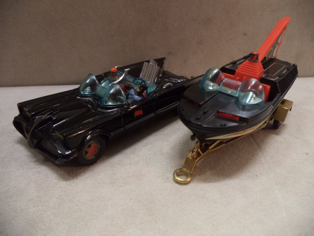 GORGI TOYS Batmobil mit Batboat 1:43 Original 60 er Jahre (Neu (gemäss ...