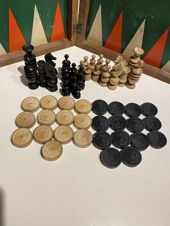 Antike Schach/Backgammon/Mühlebox inkl. Staunton Figuren etc (Gebraucht ...