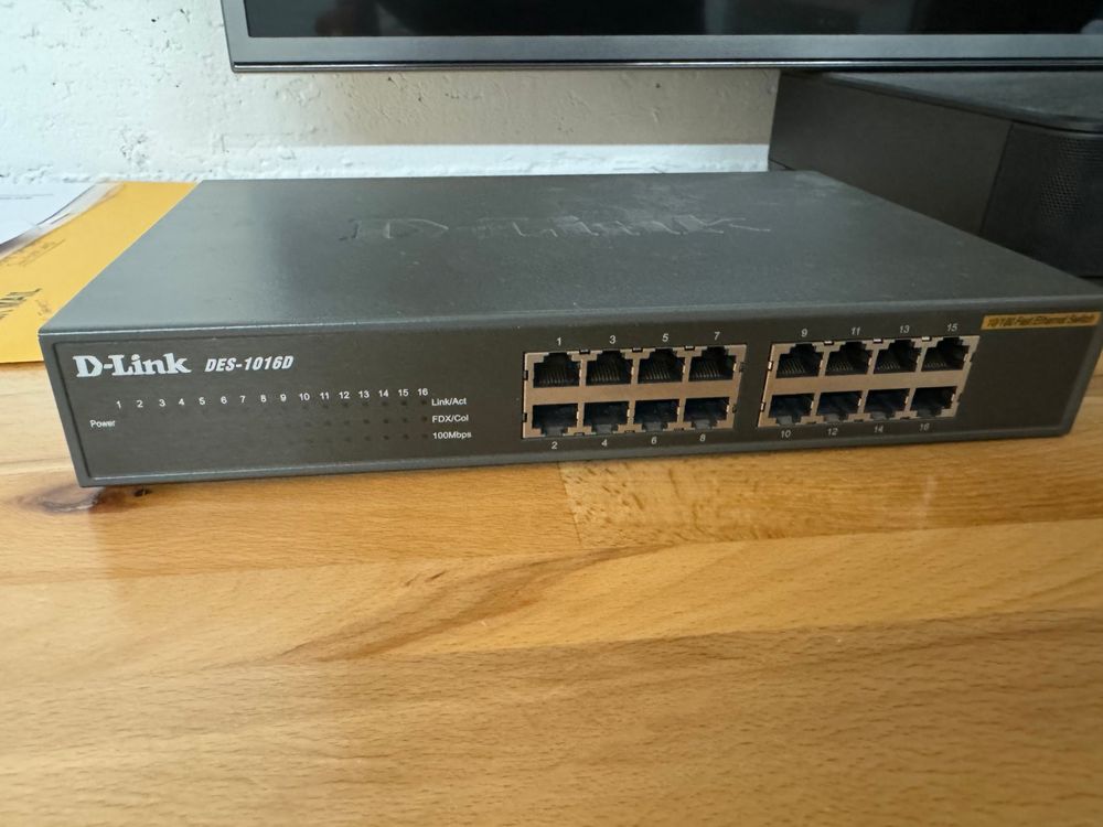 D-Link DES-1016D 16-Port Switch | Kaufen auf Ricardo