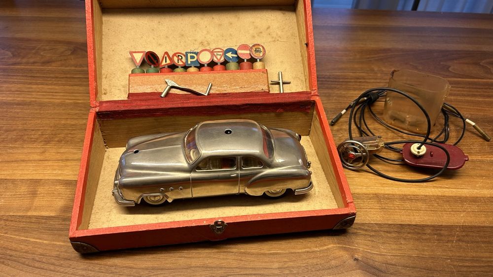 Schuco Elektro-Ingenico 5311 mit Zubehör, gebraucht (Defekt) in ...