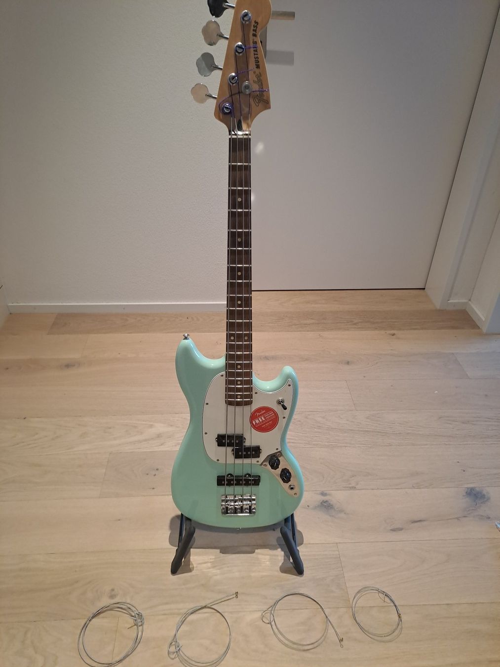 Fender Mustang Bass PJ / 30' / inkl. Flatwound Saiten (Gebraucht) in ...