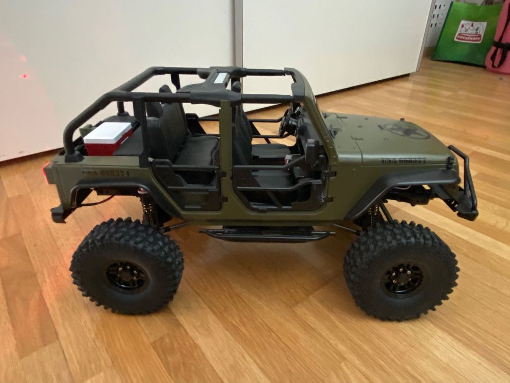 1:10 Axial Crawler US Army RTR Neu | Kaufen auf Ricardo