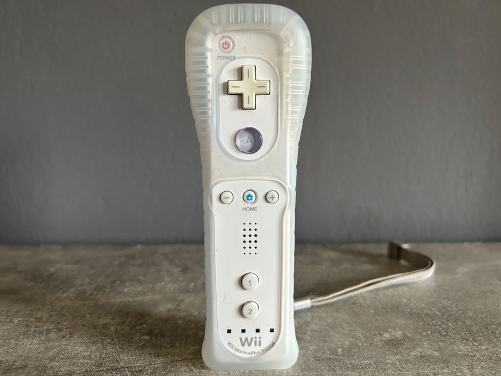 Originaler Controller - Wii Remote Plus * WHITE / WEISS * | Kaufen auf ...