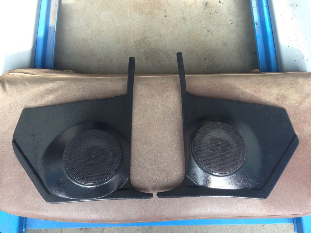 Year One - Chevrolet A-Body kick panels mit Lautsprecher | Kaufen auf ...