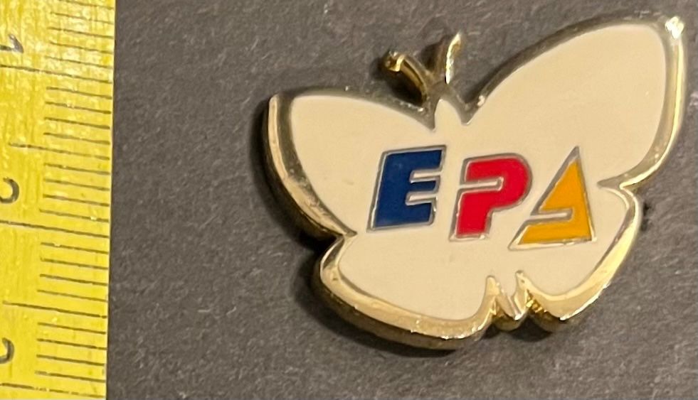EPA-Warenhaus PIN/ Schmetterling (Gebraucht) in Wabern für CHF 1.6 ...