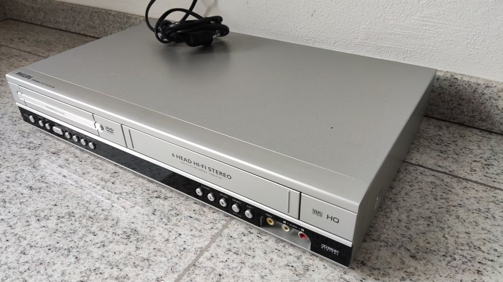 DVD & VHS-Videorecorder DVP 3055V von PHILIPS (Gebraucht) in Schongau ...