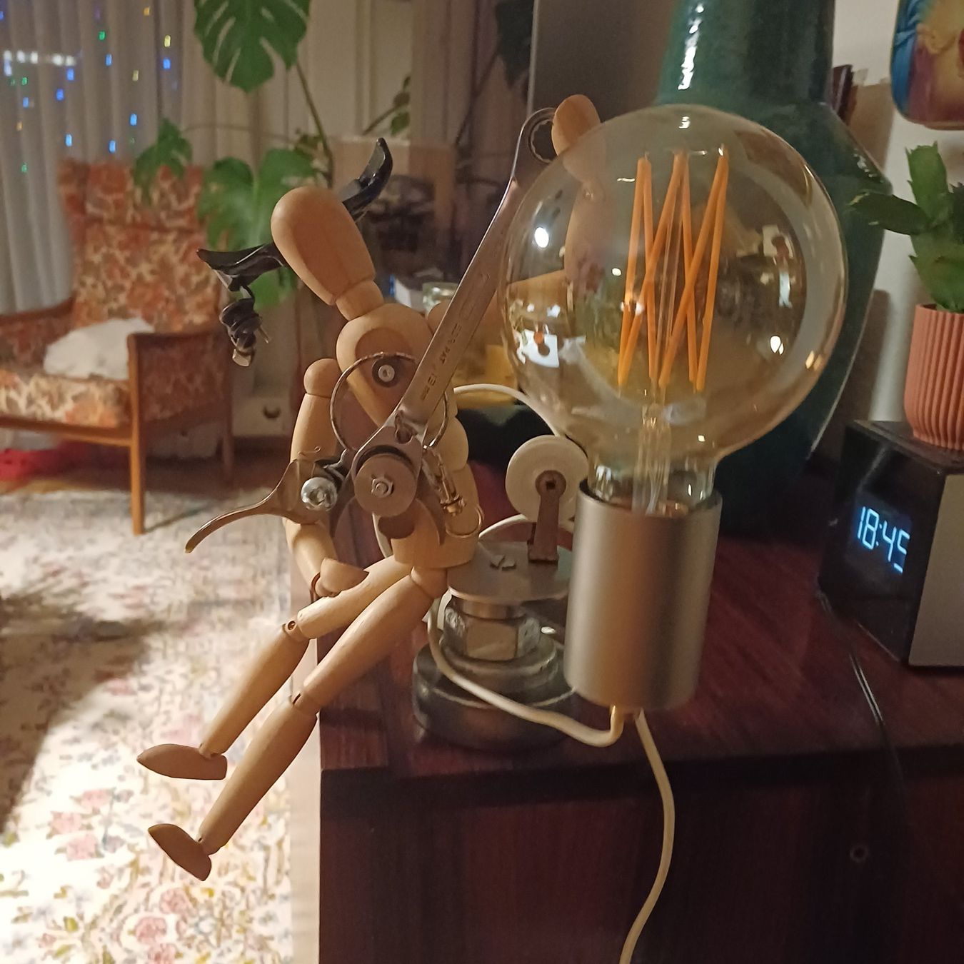 Lampe mannequin articulé 😜 (D'occasion) à Le Locle pour CHF 170 ...
