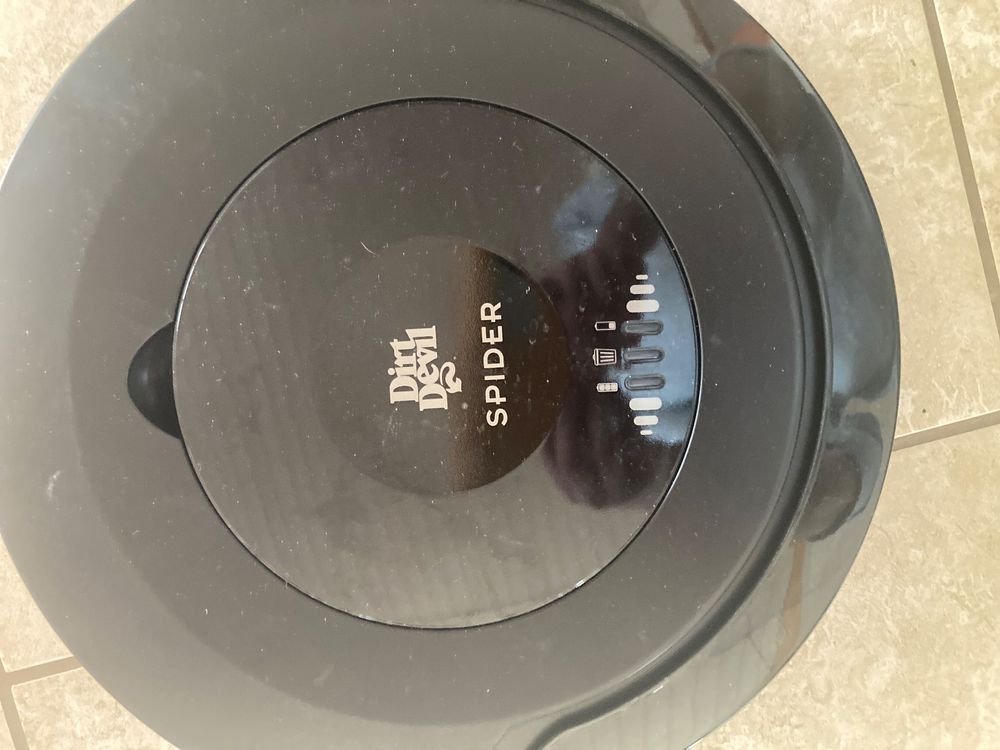 Dirt Devil Spider Robotic Vacuum Cleaner | Kaufen auf Ricardo