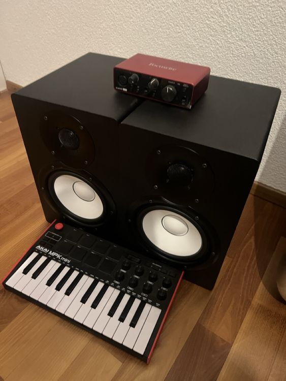 Studio Set (Yamaha HS7, Focusrite Solo, AKAI Mini) (Neu (gemäss ...