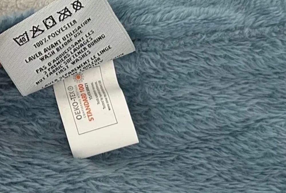 ROLAND GARROS 2023 VIP PLAID CARRÉ BLANC | Kaufen auf Ricardo