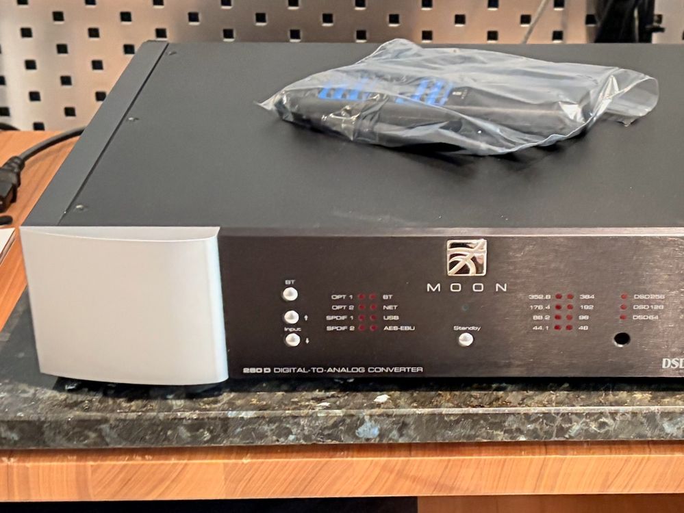 Streamer Moon Audio 280D High-End Audio Streaming DSD DAC (Gebraucht ...