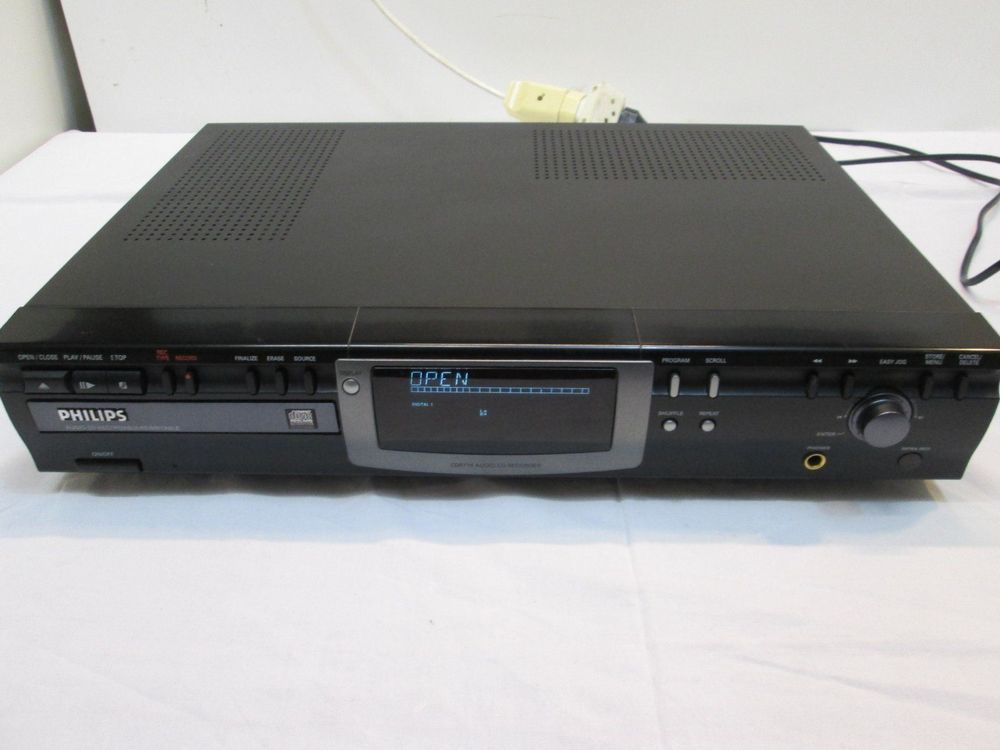 PHILIPS CDR 770 AUDIO CD RECORDER (503) (Defekt) in la Chaux-de-Fonds ...