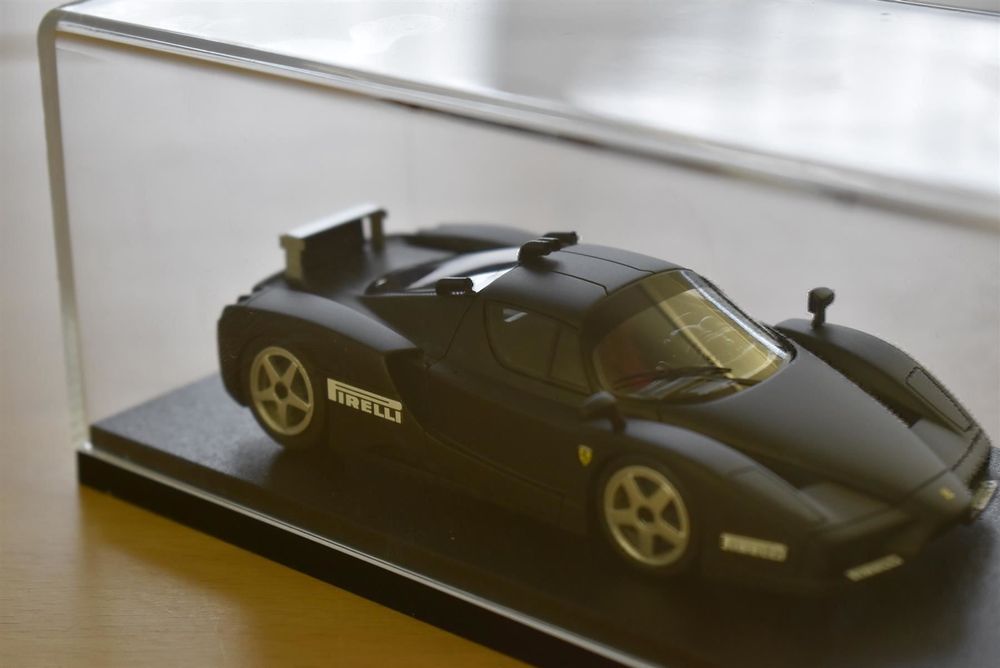 1/43 Ferrari Enzo Test Monza 2003 schw. (Neu und originalverpackt) in ...