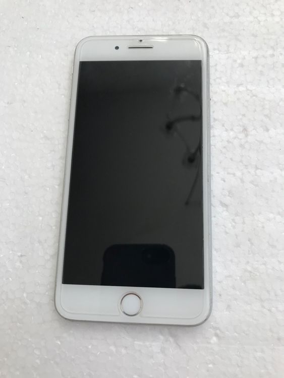 iPhone 8 Plus 256 GB (Gebraucht) in Schaffhausen für CHF 101 – mit Lieferung auf Ricardo kaufen