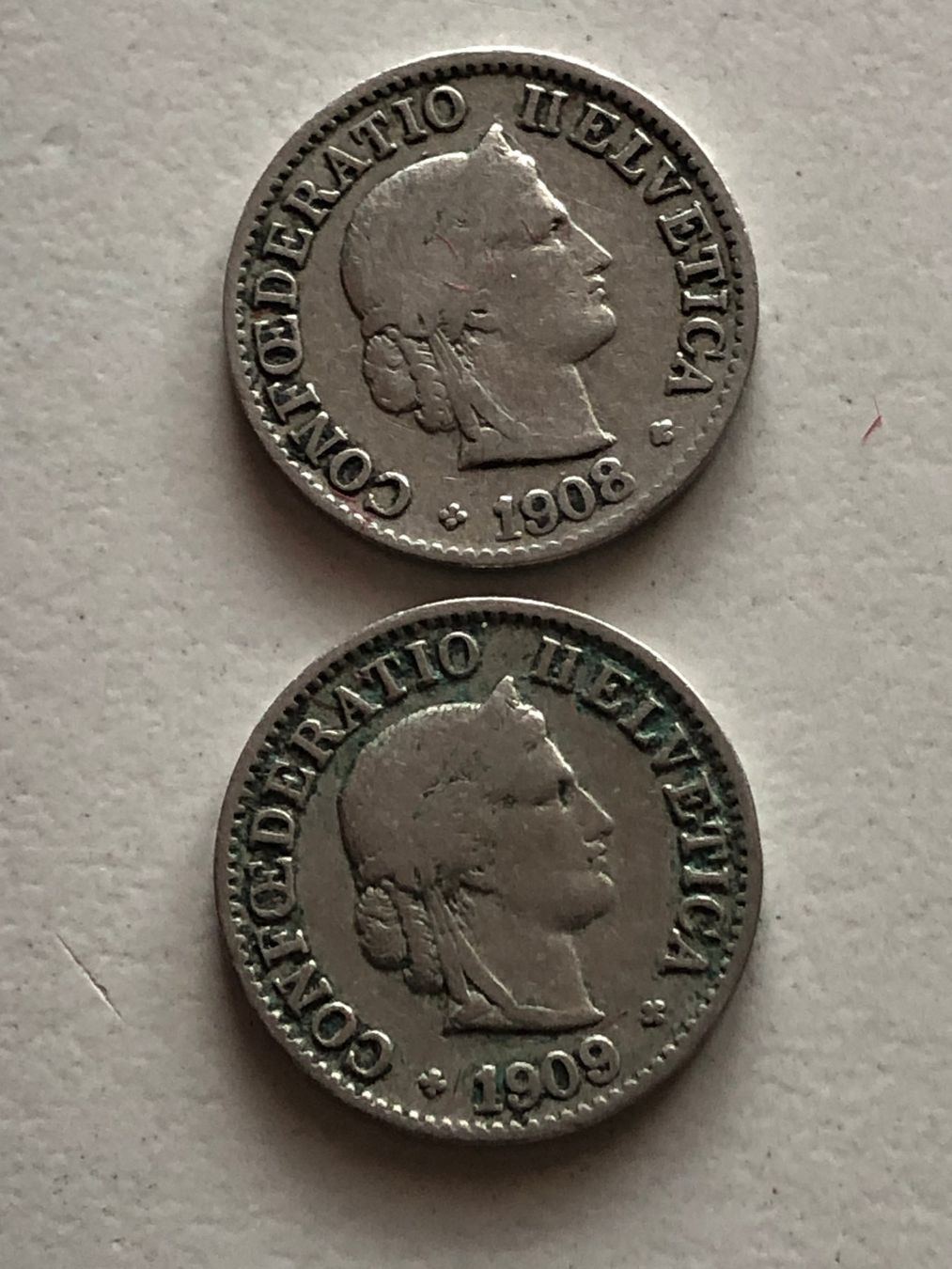 Lot mit 2 Stk. Abarten 5 Rp. 1908 und 1909 H ohne Querstrich (Gebraucht ...