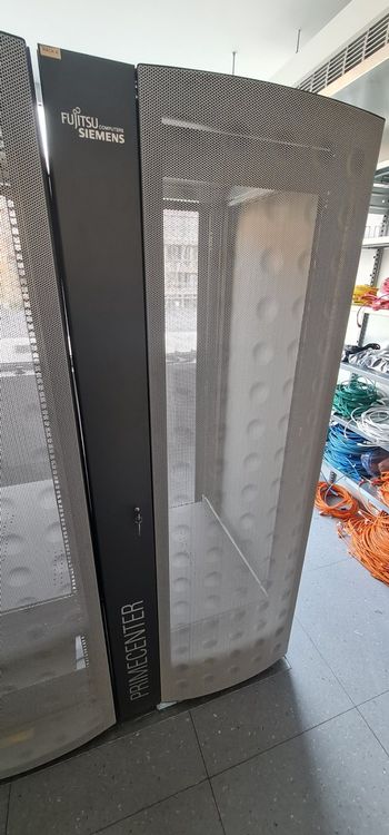 Server Rack Fujitsu Siemens Primecenter 38HE + 3x 2HE vert (D'occasion ...