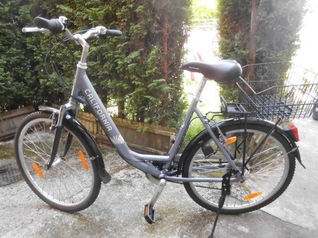 Elegantes Fahrrad Hamburg Gebraucht Fotos