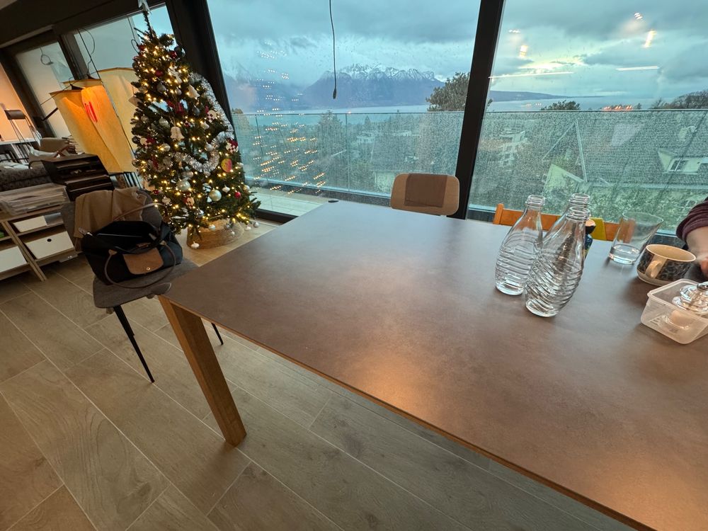 Table à manger PFISTER en bois massif (hêtre) et ardoise (D'occasion) à ...