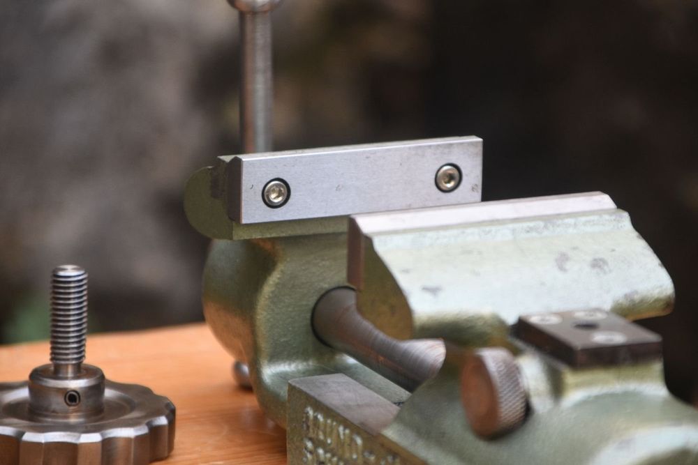 Schraubstock GrundSchuleMetall 70mm (3.8kg) Nr.81 | Kaufen auf Ricardo