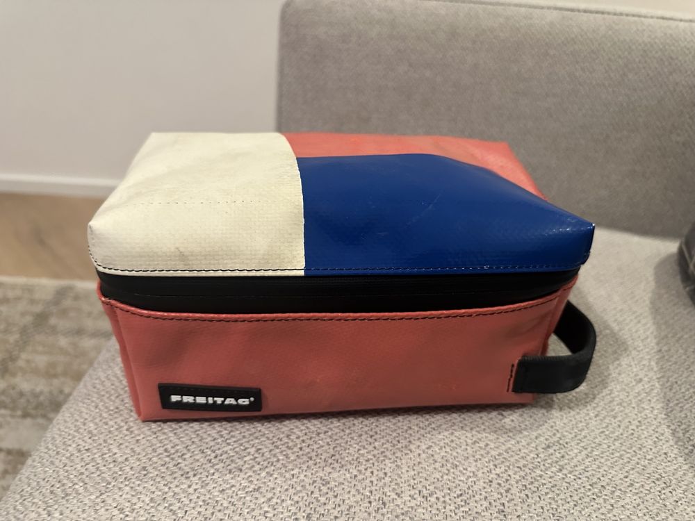 FREITAG TOILETRY BAG MEDIUM-F36 WAYNE (Neu (gemäss Beschreibung)) in Zürich für CHF 80 – mit ...