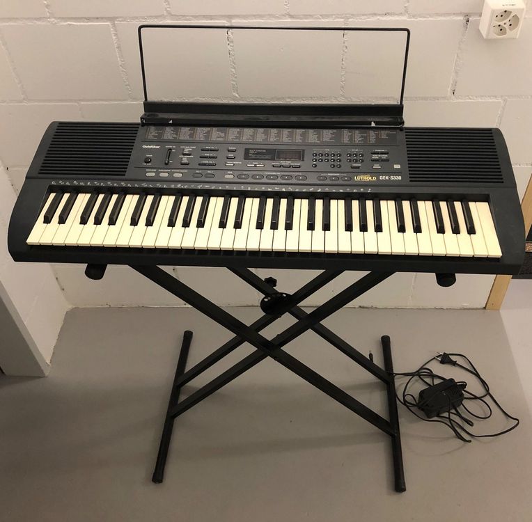 Keyboard Goldstar inkl. Ständer | Kaufen auf Ricardo