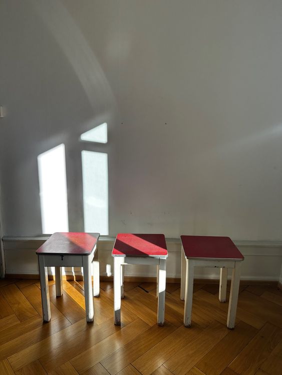 3 Rote Vintage Hocker 60er (Gebraucht) in Basel für CHF 50 – nur Abholung auf Ricardo kaufen