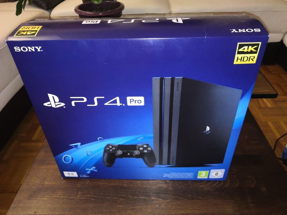 PS4 Pro und PSVR inkl. Extras (Gebraucht) in St.Gallen für CHF 500 – nur Abholung auf Ricardo kaufen