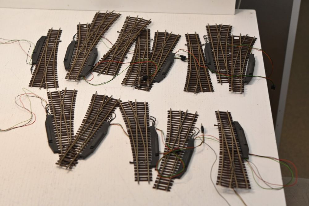 Roco Weichen HO/DC ohne OVP gem Fotos (Gebraucht) in Laupen ZH für CHF 166 – mit Lieferung auf ...