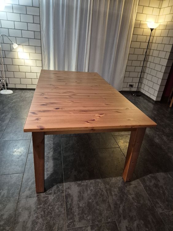 Extendable Solid Wood Dining Table - Good Condition | Kaufen auf Ricardo
