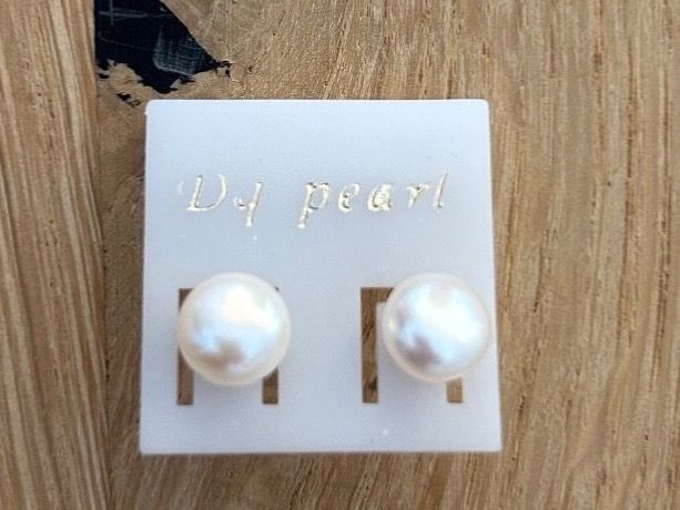 Klassisch schöne Ohrstecker Zuchtperlen (Neu und originalverpackt) in Kloten für CHF 18 – mit ...