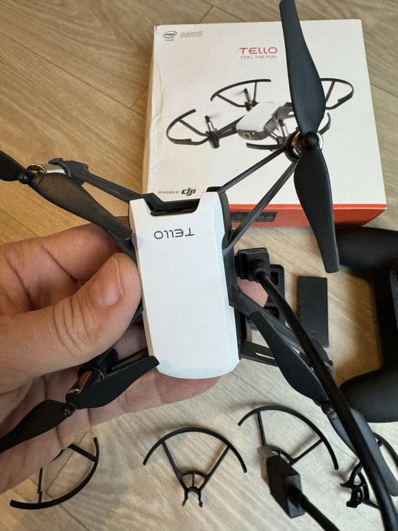 DJI Ryze Tello Drohne inkl. kontroller und Zubehör (Gebraucht) in für CHF 61 – mit Lieferung auf ...