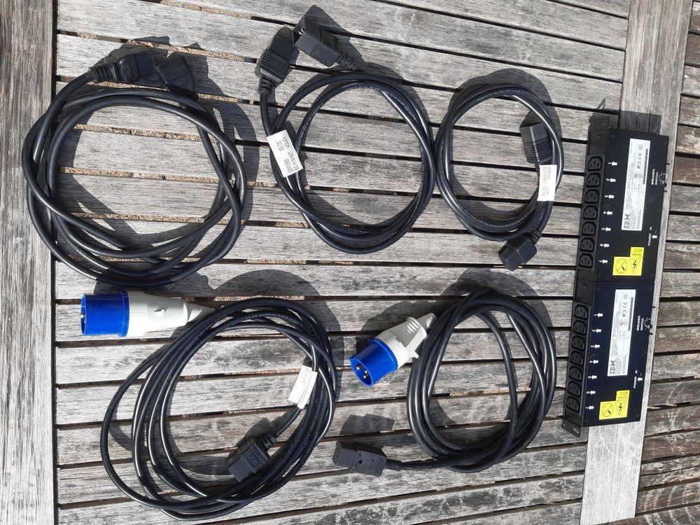 IBM Server Power Distribution Block, plus surplus cables | Kaufen auf ...
