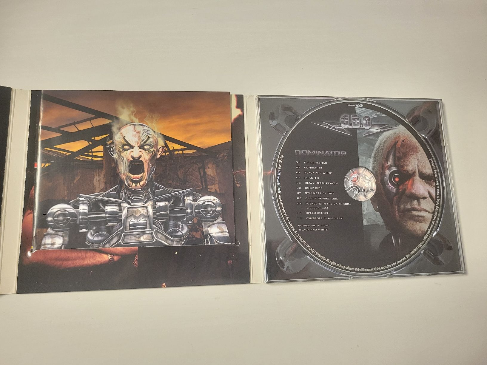 U.D.O. - Dominator CD - Limited Edition inkl. Bonus Track! (Neu (gemäss ...