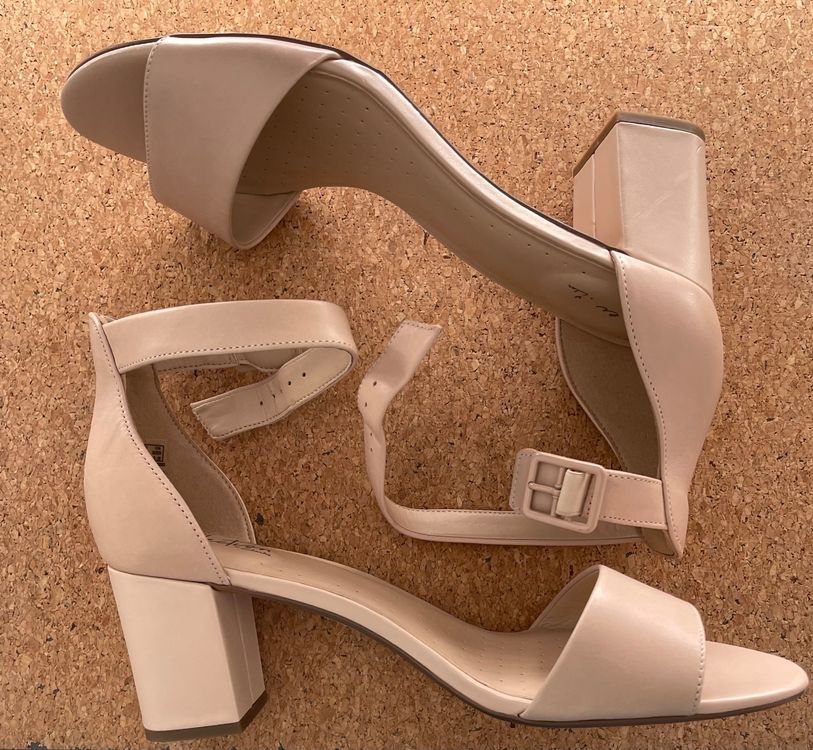 Clarks Damen Deva Mae Riemchenpumps 41 | Kaufen auf Ricardo