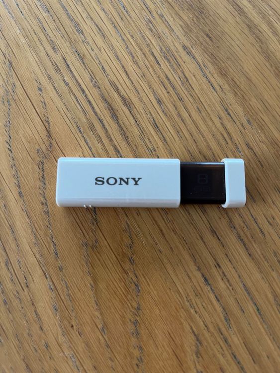 SONY USB stick 8GB (Gebraucht) in Muttenz für CHF 1 – mit Lieferung auf ...