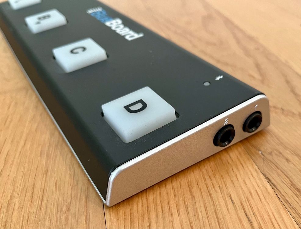 iRig BlueBoard Bluetooth MIDI Pedalboard für iOS und Mac (Gebraucht) in ...