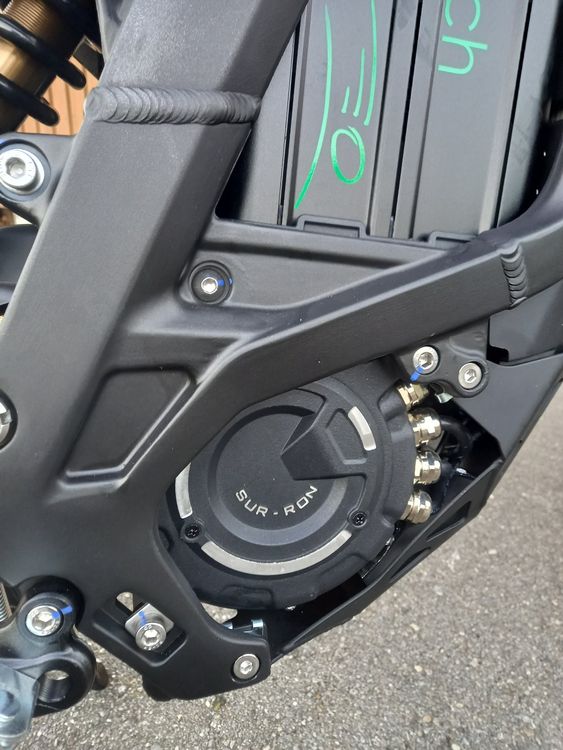 Surron Light Bee black edition mit X Controller (Neu und ...