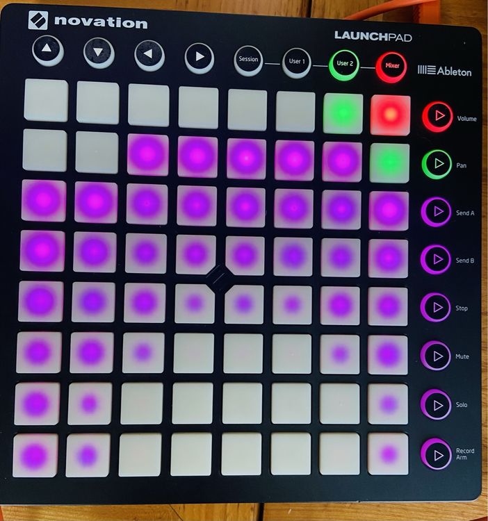 Launchpad Novation MK2 (Neu (gemäss Beschreibung)) in Arch für CHF 30 – mit Lieferung auf ...