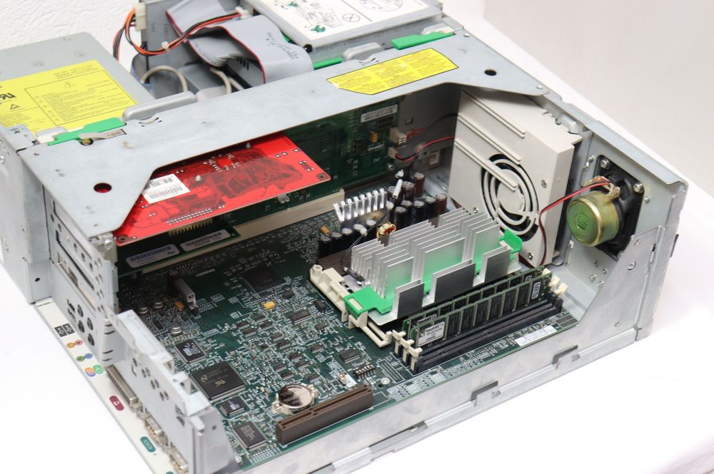 Compaq Deskpro EN Pentium 3 550MHz, 512MB, Windows 2000 (Gebraucht) in ...