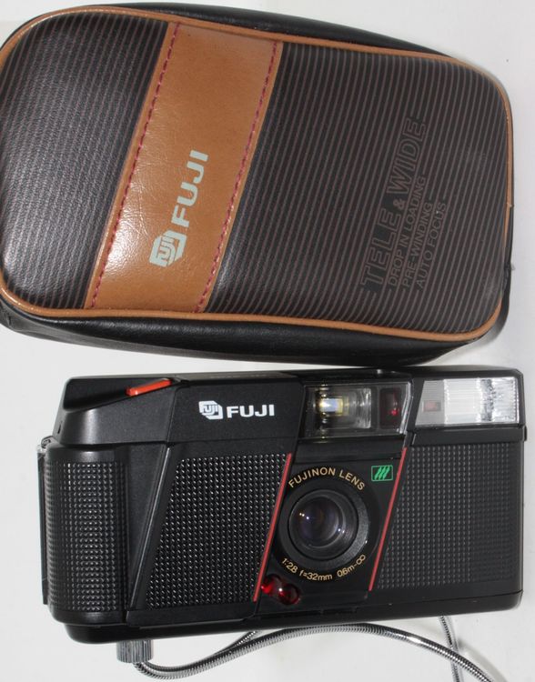 FUJI DL-200 mit 32 mm / 2.8 (!) + Etui (Gebraucht) in Allschwil für CHF 50 – mit Lieferung auf ...