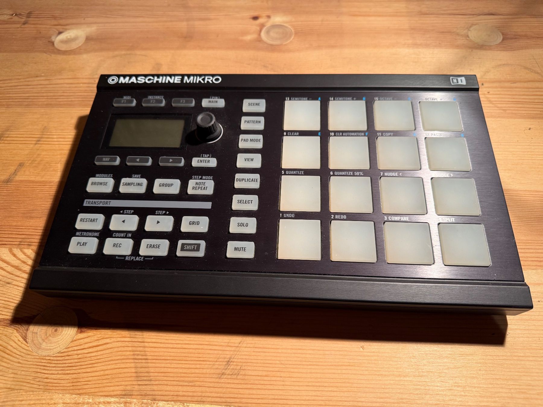 Native Instruments Maschine Mikro MK1 – Gebraucht (Gebraucht) in ...