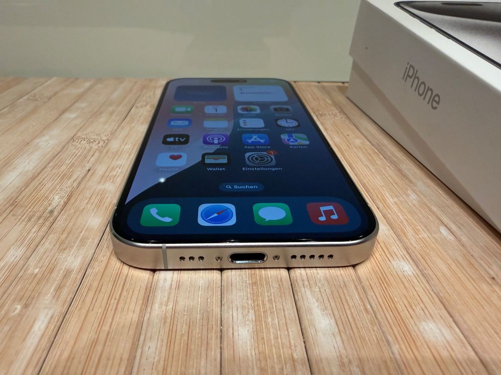 Apple iPhone 15 Pro, 256 GB, White - Top Zustand, wie neu! (Gebraucht ...