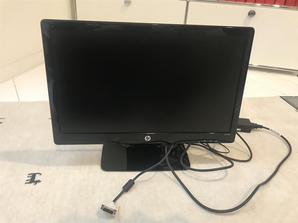 Monitor HP 2211x incl. Kabel ab 1.- (Neu und originalverpackt) in ...
