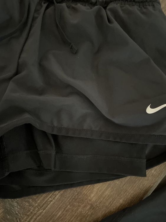 Nike Sport Set S Damen (Gebraucht) in Riggisberg für CHF 16 – mit ...