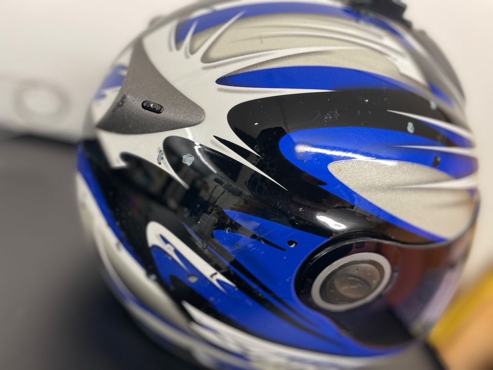 Casque Shark matrix RSF 2 (Gebraucht) in Veyras für CHF 10 – mit ...