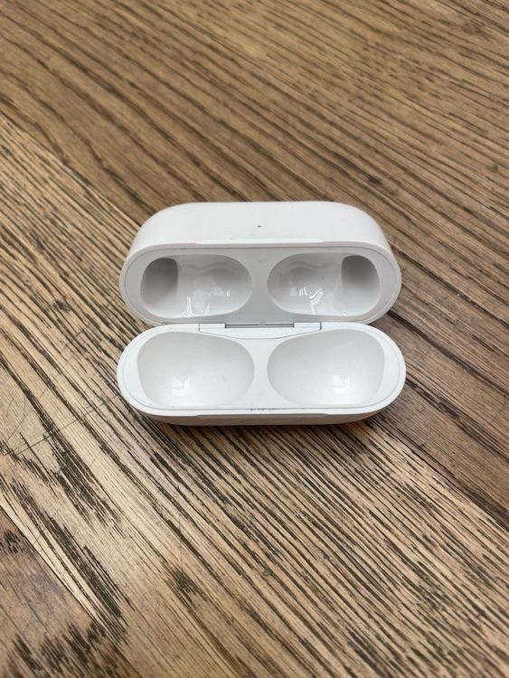 Apple Airpods Pro Case 1. Generation (Gebraucht) in Wallisellen für CHF 54.9 – mit Lieferung auf ...