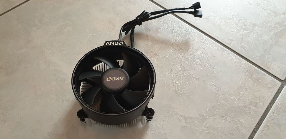 AMD Wraith Spire with RGB (Gebraucht) in Erstfeld für CHF 5 – mit ...