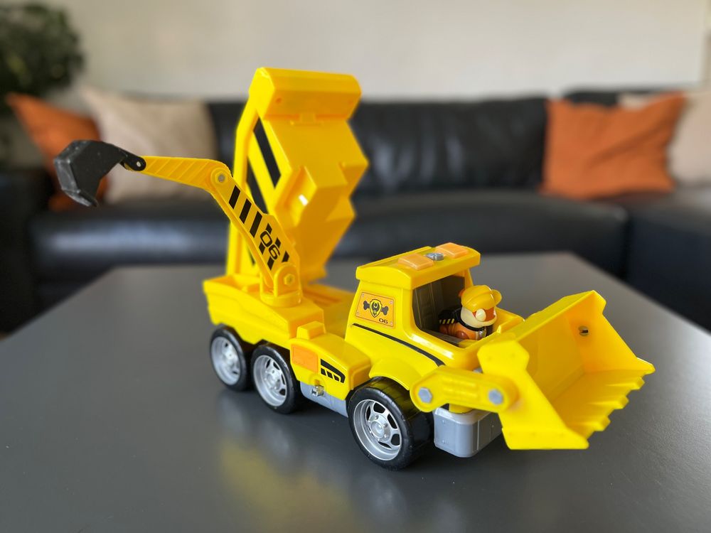 PAW Patrol Ultimate Construction Truck mit Rubble Figur (Gebraucht) in ...