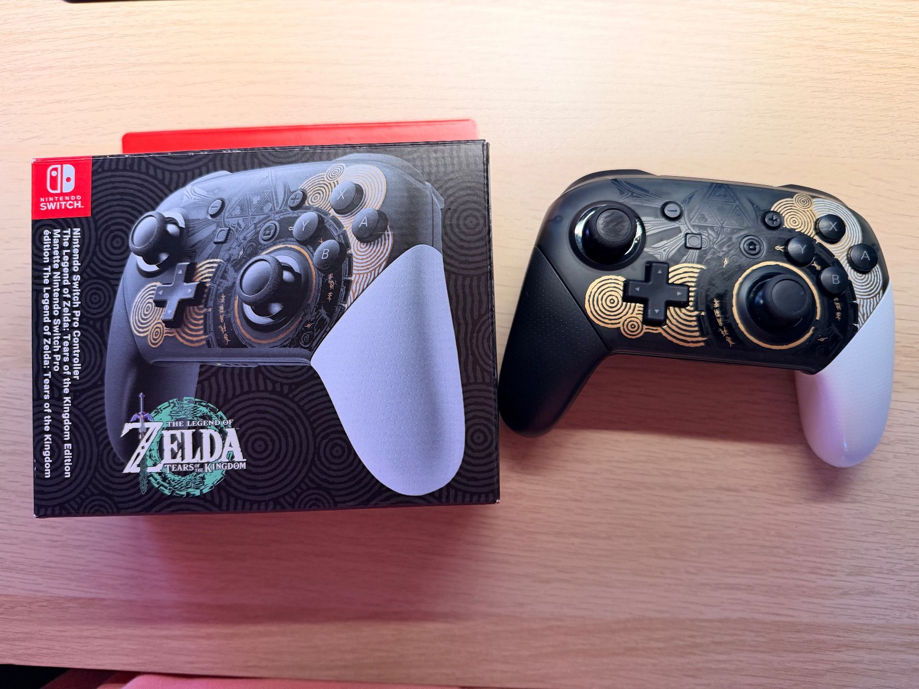 Nintendo Switch Pro Controller - Zelda Edition (Gebraucht) in Camorino ...