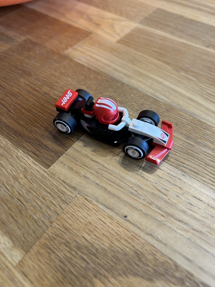 Lego Mini Formel 1 Haas Rennwagen (Gebraucht) in Stettlen für CHF 1.5 ...